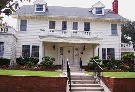 Do You Remember These Iconic TV Sitcom Houses? - TriviaCreator
